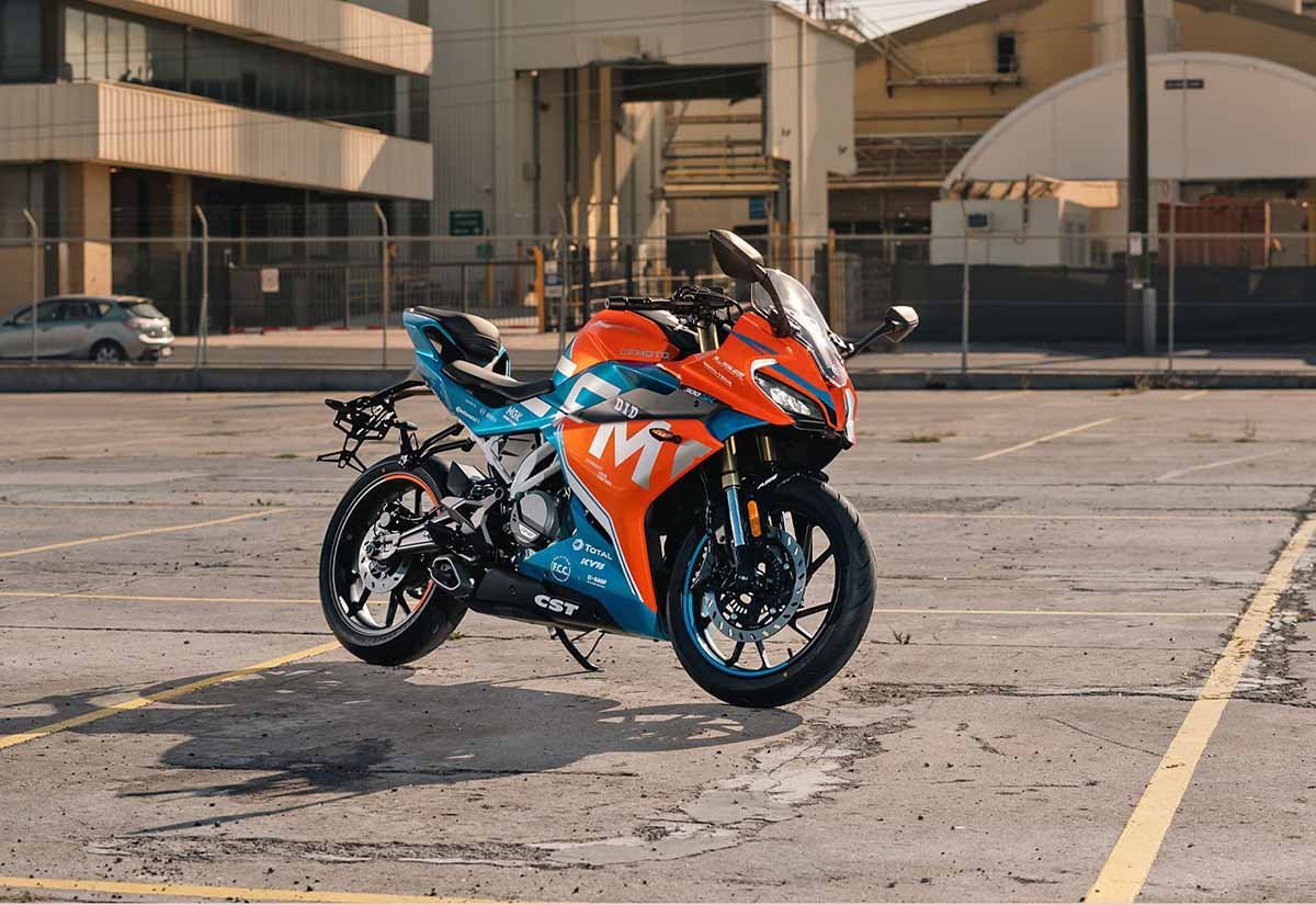 2023 CFMOTO 300SR ABS For Sale in Adelaide | Moto Adelaide CFMOTO