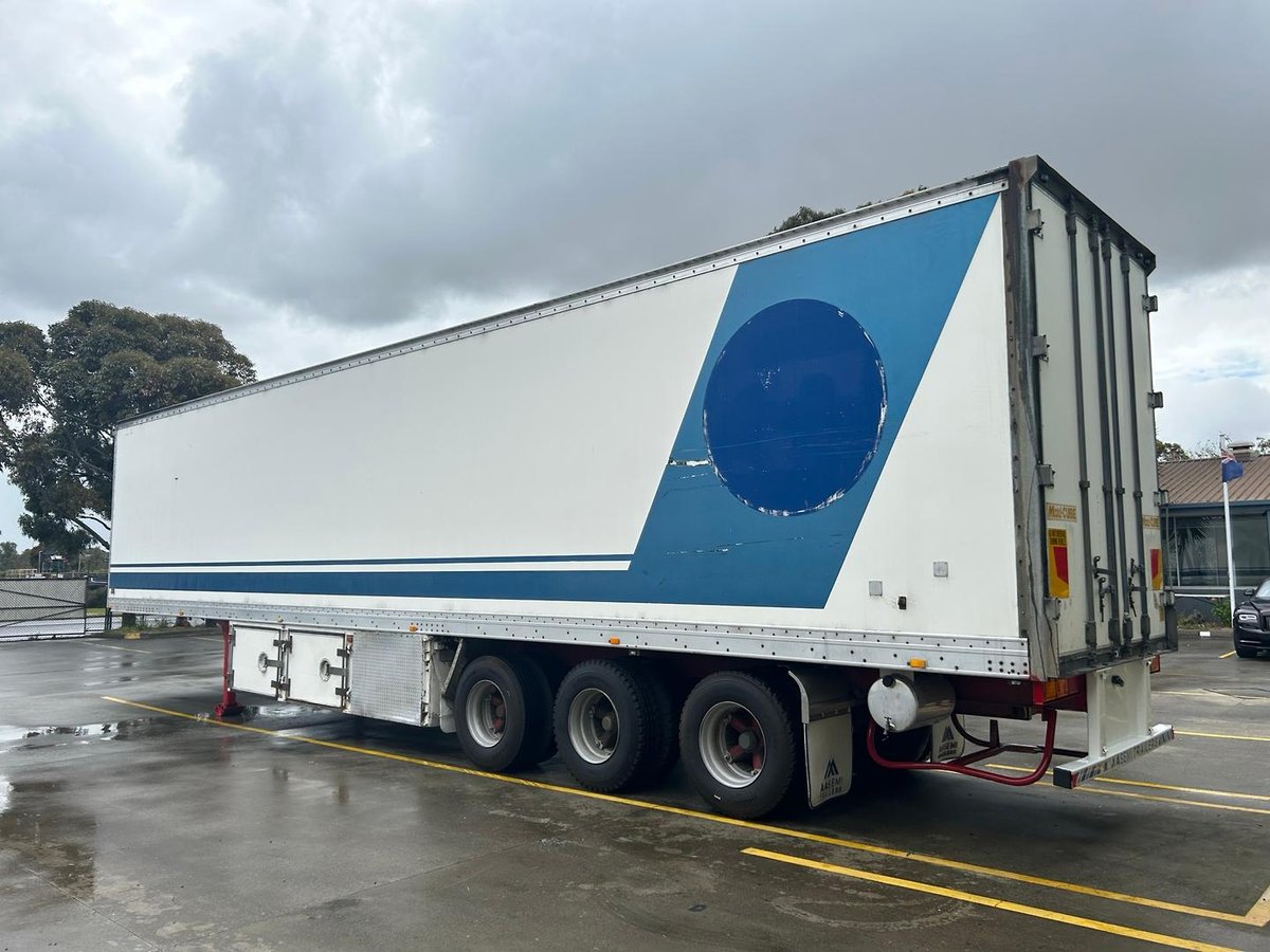 1997 Maxicube ST3 24 Pallet Chiller, Belly Locks Evap For Sale in ...