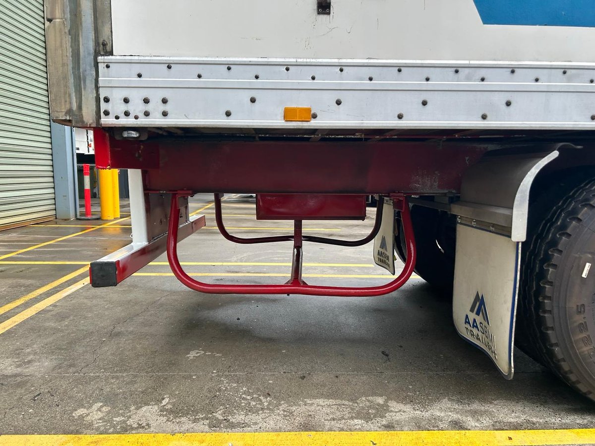 1997 Maxicube ST3 24 Pallet Chiller, Belly Locks Evap For Sale in ...