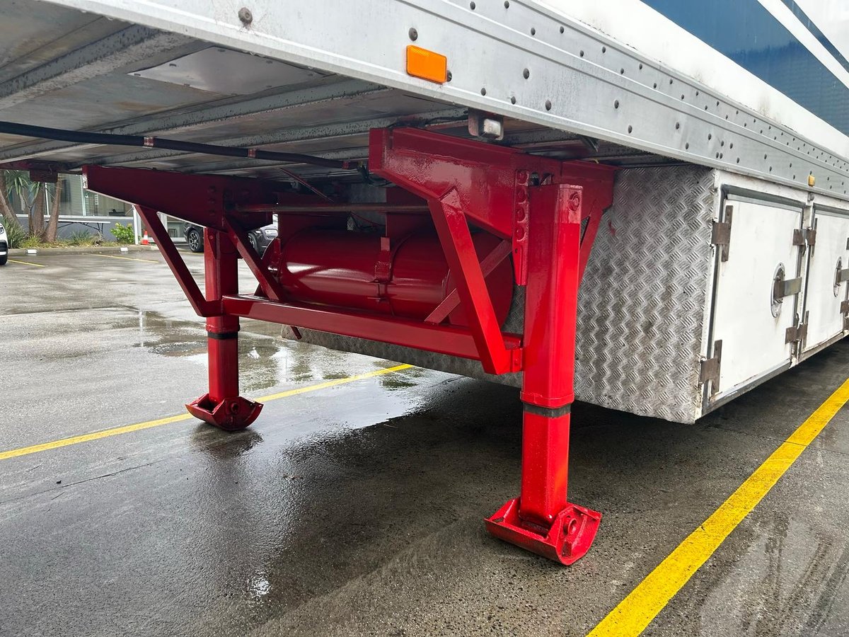 1997 Maxicube ST3 24 Pallet Chiller, Belly Locks Evap For Sale in ...