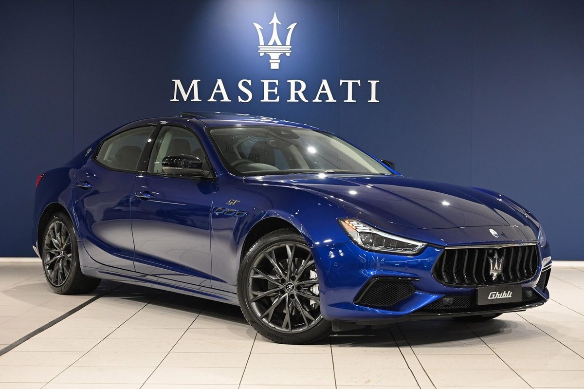 Maserati Ghibli Blu Emozione
