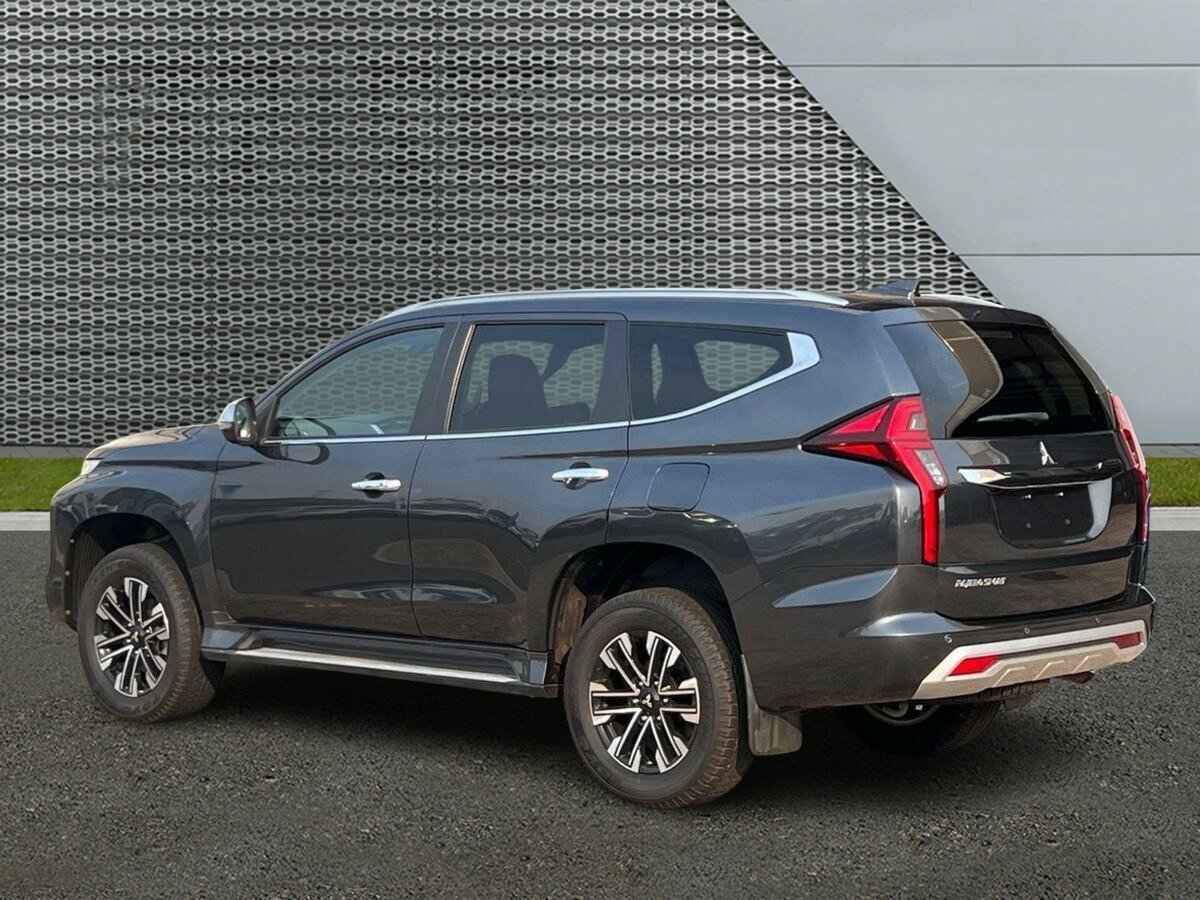 Pajero Sport Grey