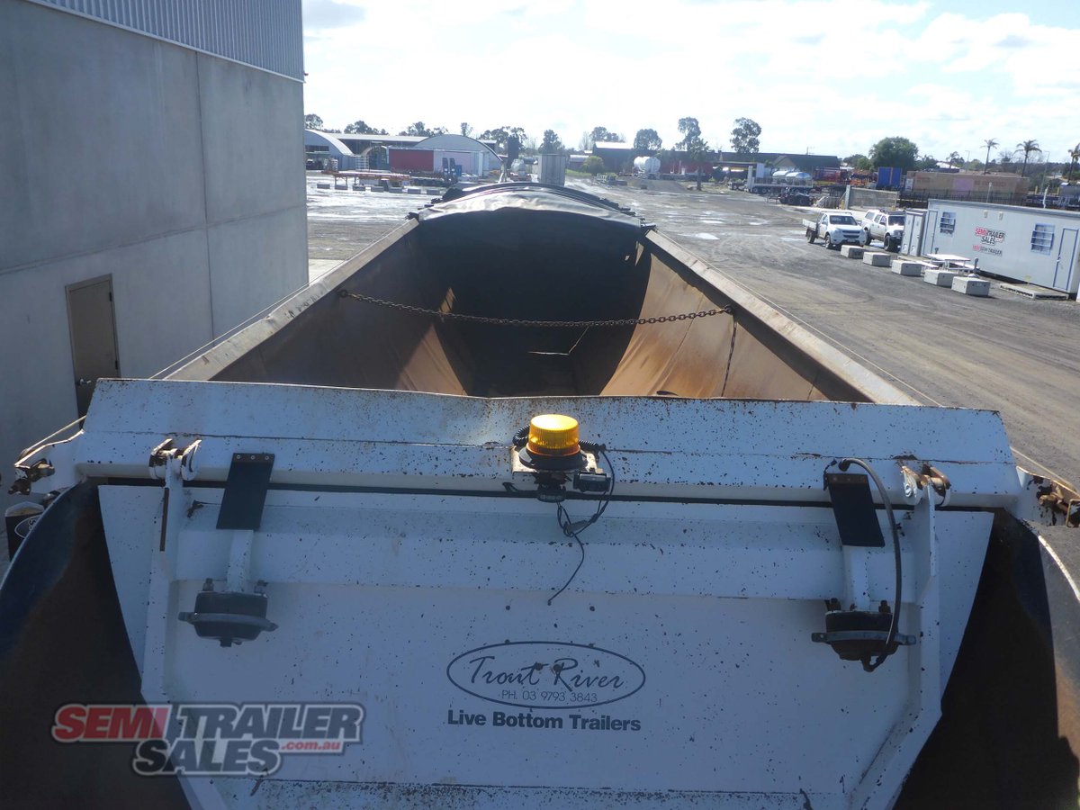 2013 AMS Trout River Live FLOOR Trailer - Rental For Sale in Epsom ...