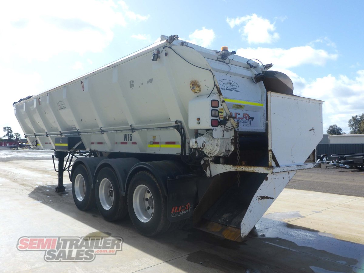 2013 AMS Trout River Live FLOOR Trailer - Rental For Sale in Epsom ...