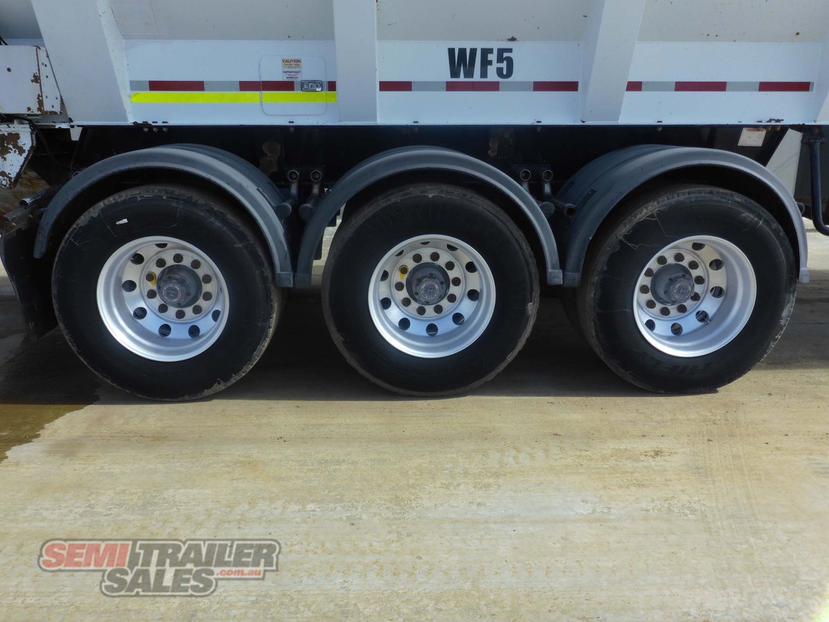 2013 AMS Trout River Live FLOOR Trailer - Rental For Sale in Epsom ...