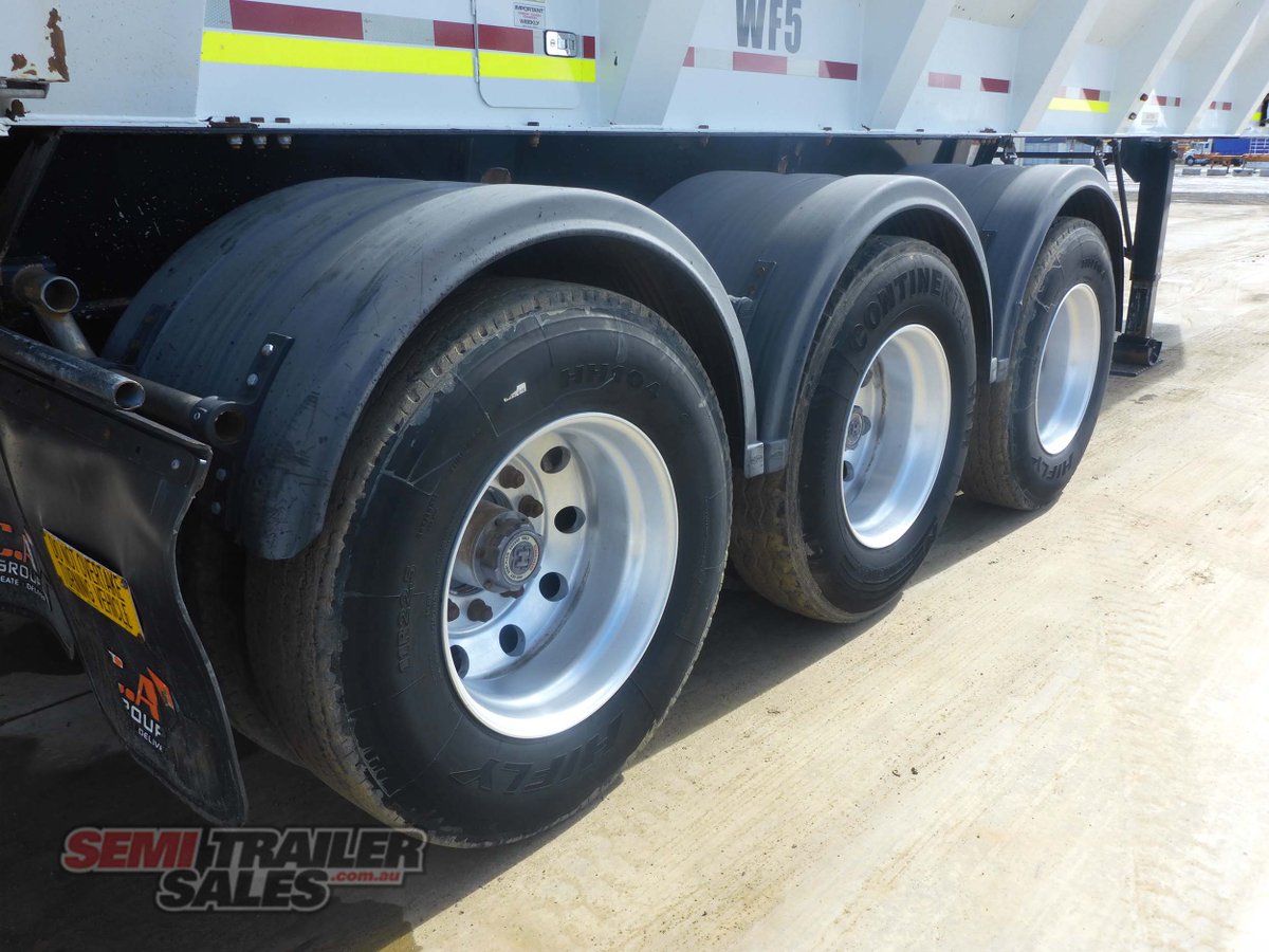 2013 AMS Trout River Live FLOOR Trailer - Rental For Sale in Epsom ...