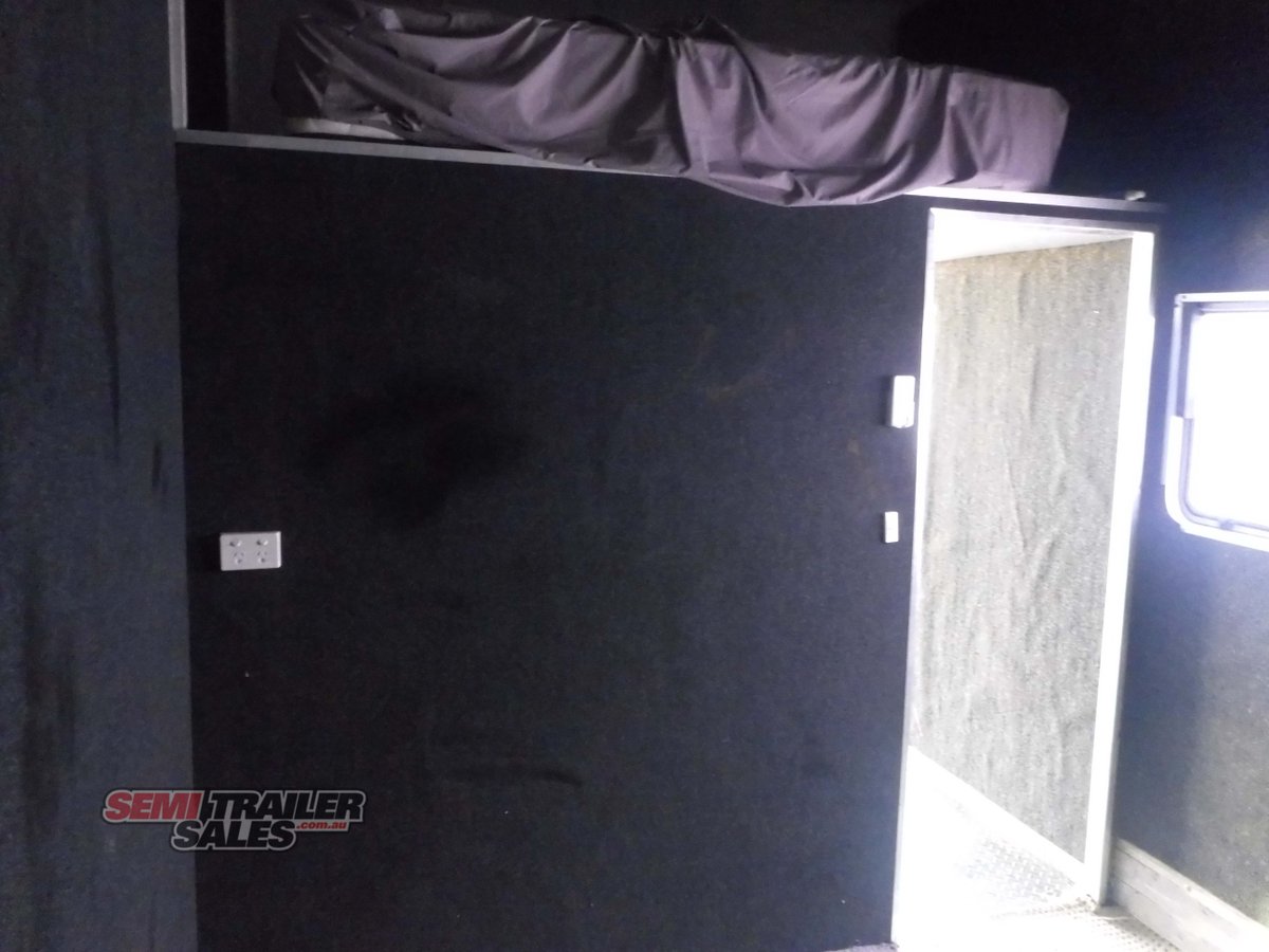 2018 MCF Enclosed Race CAR Transporter For Sale in Epsom, Bendigo ...