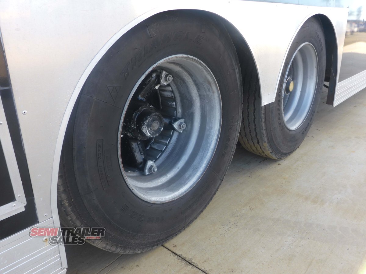 2018 MCF Enclosed Race CAR Transporter For Sale in Epsom, Bendigo ...