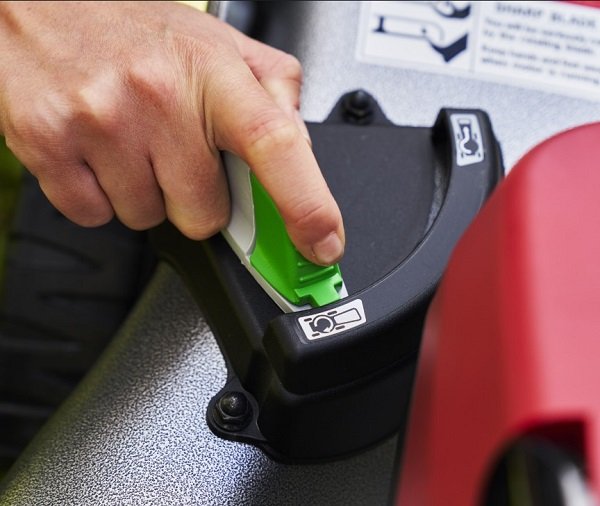 Honda HRG466XBS 36 Volt Self Propelled Mower For Sale in Midland Perth ...