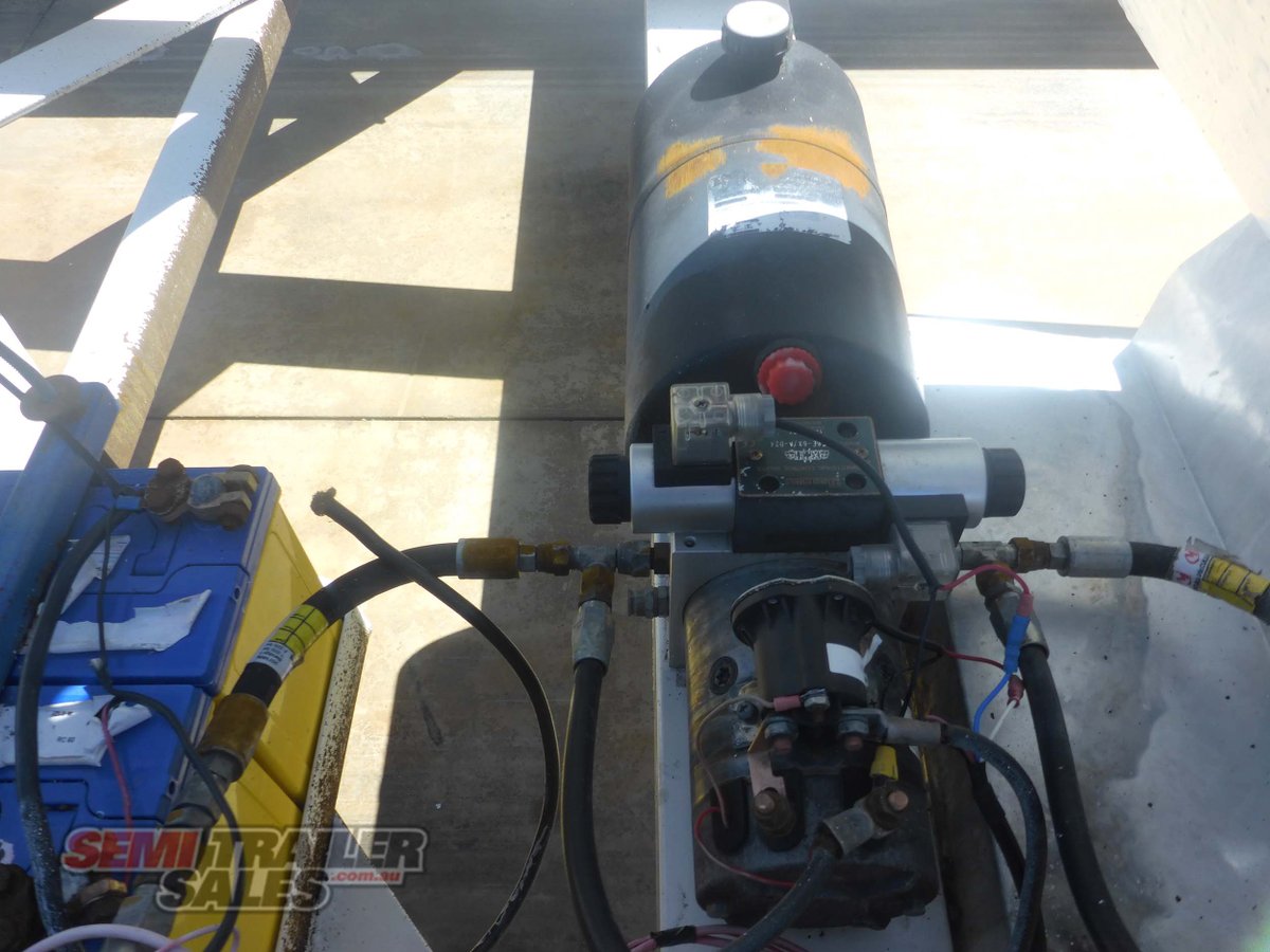 2016 MCF Pool Carrying Trailer For Sale in Epsom, Bendigo | Semi ...