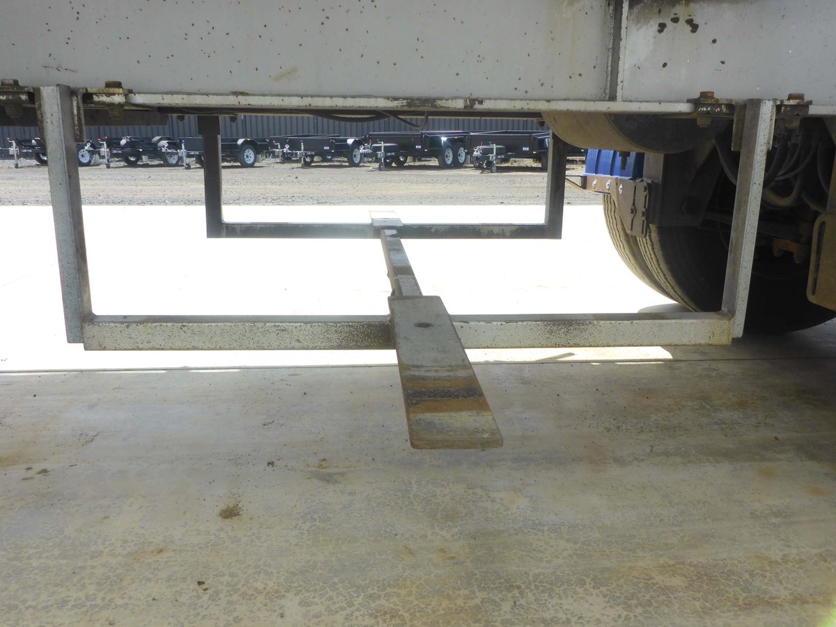 2001 Vawdrey 12 Pallet Curtainsider Rollback A Trailer For Sale in ...