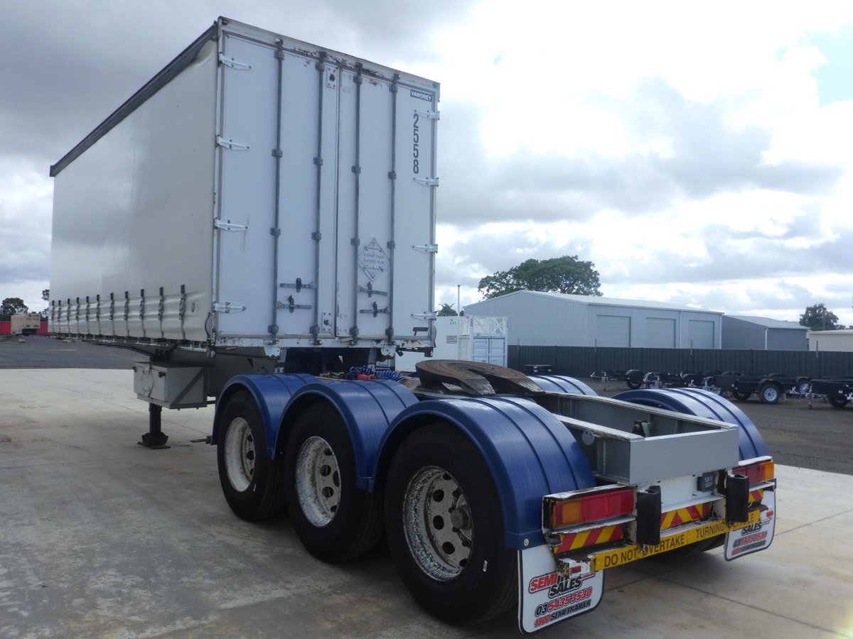 2001 Vawdrey 12 Pallet Curtainsider Rollback A Trailer For Sale in ...