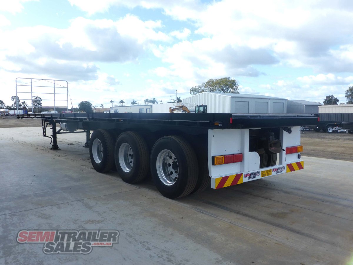 2011 Maxitrans 44FT 22 Pallet FLAT TOP Road Train Lead - Rental For ...