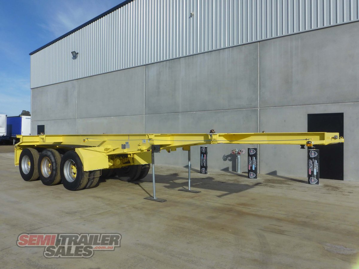 2005 Customquip 30FT TRI Axle Skel Road Train Lead For Sale in Epsom ...