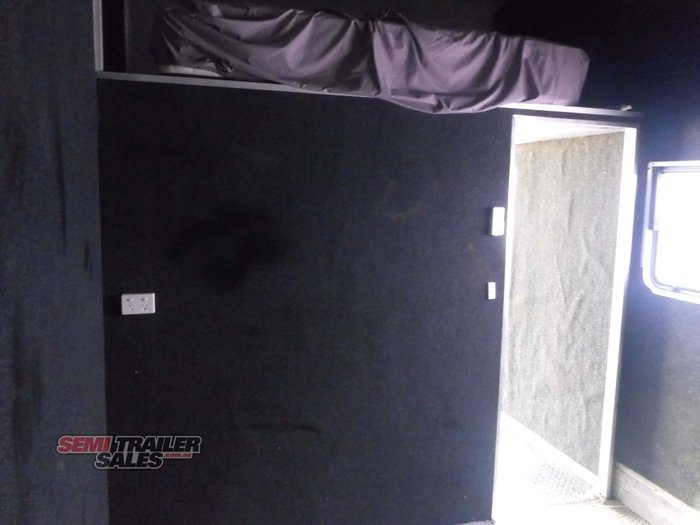 2018 MCF Enclosed Race CAR Transporter For Sale in Epsom, Bendigo ...