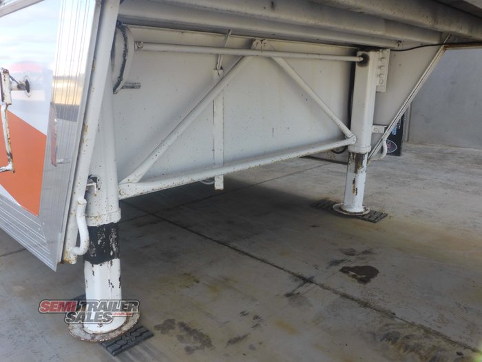 2018 MCF Enclosed Race CAR Transporter For Sale in Epsom, Bendigo ...