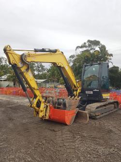 Large & Small Construction Equipments for Hire Palmview QLD | Earth ...